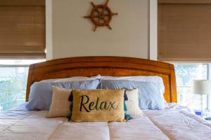 Cast A Waves by Sunsational Stays - Lower Unit Only, Steps to the Beach ...