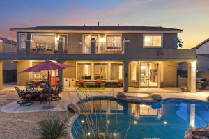 Sleeps 14 Pool Fire Pit Billiards EV Plug, Trails West Mobile Home Park ...