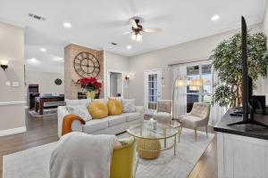 DFW Family Fun Retreat Pool Table Air Hockey Arcade Work Space Grill ...