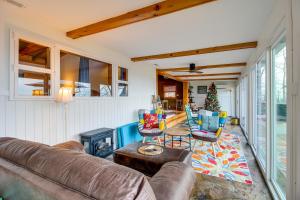 1 Mi to Desoto Park Scenic Escape with Fire Pit!, Valley Head (preços ...