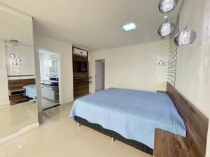 Cobertura Duplex Hidro, Churrasqueira e 4 Suítes, Meia Praia (tarifs ...