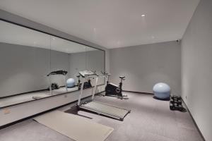 Huanman Hotel Xianning Hot Spring Center Huatan Branch, Wenquanzhen ...