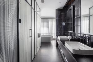 靖江金融中心丽芮酒店 Radisson RED Hotel, Jingjiang (mga updated na presyo sa 2026)