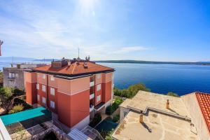 Bezauberndes Apartment nur 80 Meter zum Strand mit grandiosem Meerblick ...