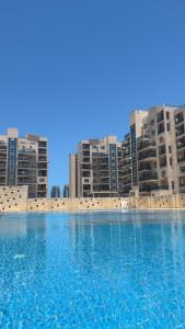 Modern Apartment Free Pool free beach access, Ελ Αλαμέιν (ενημερωμένες ...