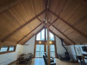 Cabin E Jacuzzi BBQ Hammock Lake Saiko Mt Fuji, Fujikawaguchiko (harga ...