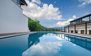 ManToo · Forest Above the Clouds Bamboo Hot Spring Resort(Anji Yu ...