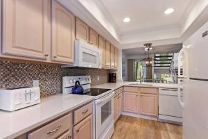 2878 - Lagoon Side Villa in Heart of Sea Pines, Hilton Head Island ...