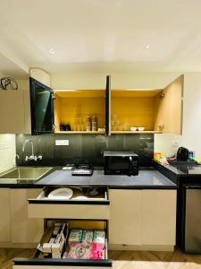 Luxury 5star Flat, Urgent Check-in Available!, Grander Noida (preços ...