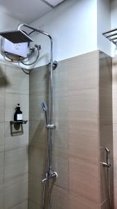 Staycation near NAIA, MOA with PS4, Netflix & Karaoke, Manila ...