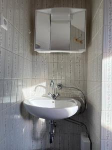 Möbliertes Zimmer M in Karlsruhe Durlach, Niederdorla (precios ...