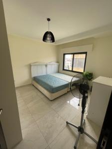 Fancy Fully Furnished 3 Bedroom-Amman behind AlNakheel village, Аман ...