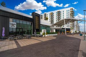 F1 Theme Studio - Next to Ferrari World & Yas Mall, Yas Island (prețuri ...