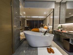 Dongguan Kyoto Hui Hotel - Chang'an Diwang Plaza Branch Nongyucun (ราคา ...