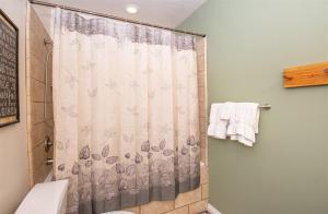 MH 911 | Luxurious Mountain Retreat Near Snowbasin, Wolf Lodge ...