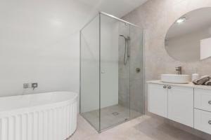 Ruby Jade Coastal Luxury at Anna Bay, Anna Bay (uppdaterade priser för ...