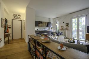 A 6 fermate dal Duomo, Trilocale con 2 Bagni, Mailand (aktualisierte ...