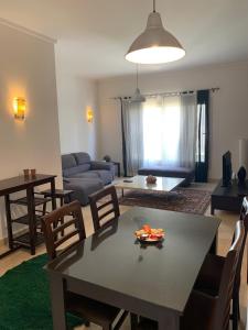 Modern One-Bedroom - The Village Compound, Kairo (posodobljene cene za ...