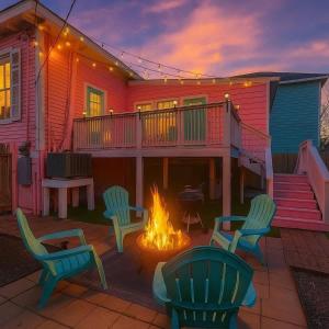 Barbie's Ultimate Beach House Sleepover!, Galveston (preços atualizados ...