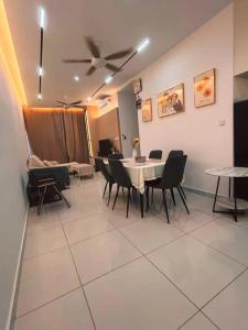 Kampong Bukit Dukong的Traders Park Residence C180 Columbia Asia Hospital ...