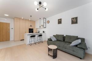 Czerwone Maki Deluxe Apartment by BookingHost, Cracóvia (preços ...