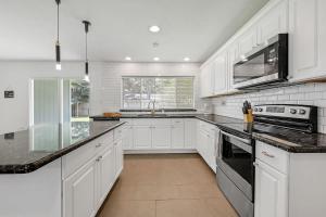 Lillys Maison 4, Houston (tarifs actualisés, 2026)