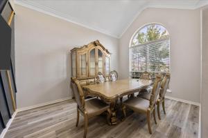 HTown Getaway Air Hockey Gym Yard BBQ Swing Set, Houston (precios ...