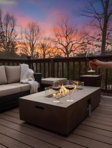 Secluded Catskills Cabin , Cozy and Private, Acra (prezzi aggiornati ...