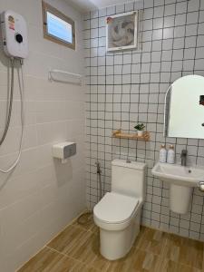 Good morning camping cha-om กู๊ดมอร์นิ่งแคมป์ปิ้งชะอม, Ban Bung Mai ...