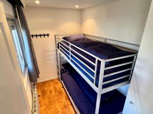 Breskens Chalet Maritim mit Zaun Haus Nr J267, Breskens (uppdaterade ...