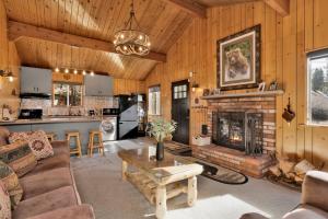 Sweet Dream Cabin on Dream Street | Walk to Alpine Slide, Dining, & Big ...