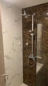 E01 Arcadia Beach Boutique 2-Bedroom Apartment, Big TV, Netflix, Washer ...