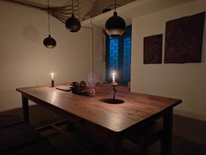 Turiya Niwas kasardevi, Hawālbāgh (uppdaterade priser för 2026)