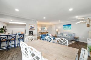 Beachfront - Saint Somewhere at Gulf Place 12, Anna Maria Island ...