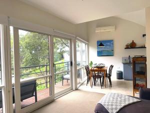 Boxy's Beach House Perfect Location Walk Anywhere, Lorne (posodobljene ...