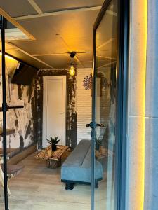 The Cube, סמוקוב (מחירים מעודכנים לשנת 2026)