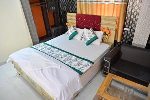 Royal Mac Palace, Motīhāri (prezzi aggiornati per il 2026)