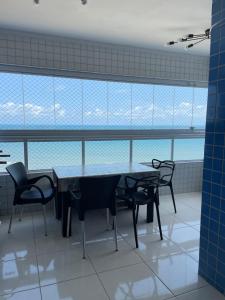 Pé na areia, churrasqueira e ar condicionado, Praia Grande (nove cijene ...