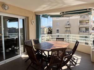 Appartements à Fréjus - Port Fréjus - Une des plus belles vue de Port ...