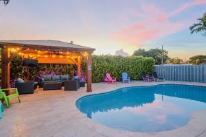 4 Bedroom Villa Pool Game Room By Beach & Hard Rock, Fleetwood Manor ...