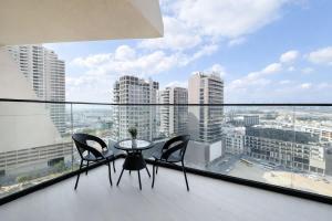 Premium 1BR W Private Pool Binghatti Royale, Dubai (updated prices 2026)