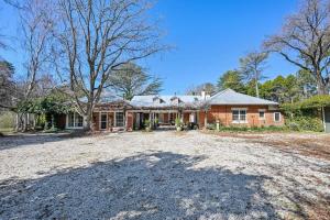 5 Bedroom Charming Homestead on Vineyard, Bloomfield (tarifs actualisés ...