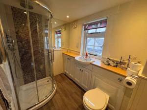 3 Double Bed Character Cottage in Quiet Hamlet, Camelford (prețuri ...