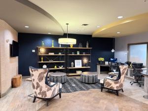 Holiday Inn Express & Suites Perry-National Fairground Area by IHG ...