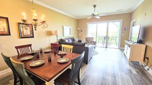 Cinnamon Beach Retreat - Ocean View! 4th Floor 2 Resort Pools!, Bon ...