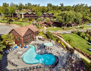 The Lodges at Cresthaven, Lake George (updated prices 2026)