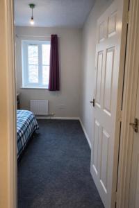Comfortable room in E16 - minutes from ExCeL-Elizabeth Line, Londres ...