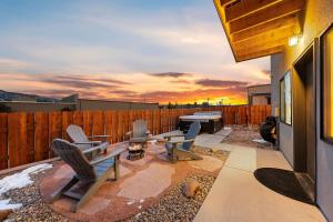 Mountain Views, Hot-tub, Mini-golf, Sauna, Games!, Monument (актуальные ...