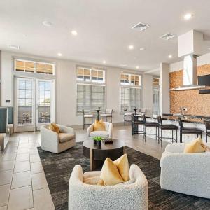 Landing Amazing 1BD Pool Game Room, Savannah (prezzi aggiornati per il ...