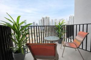 Premium Studio W Pool & Gym Binghatti Aurora, Dubái (precios ...